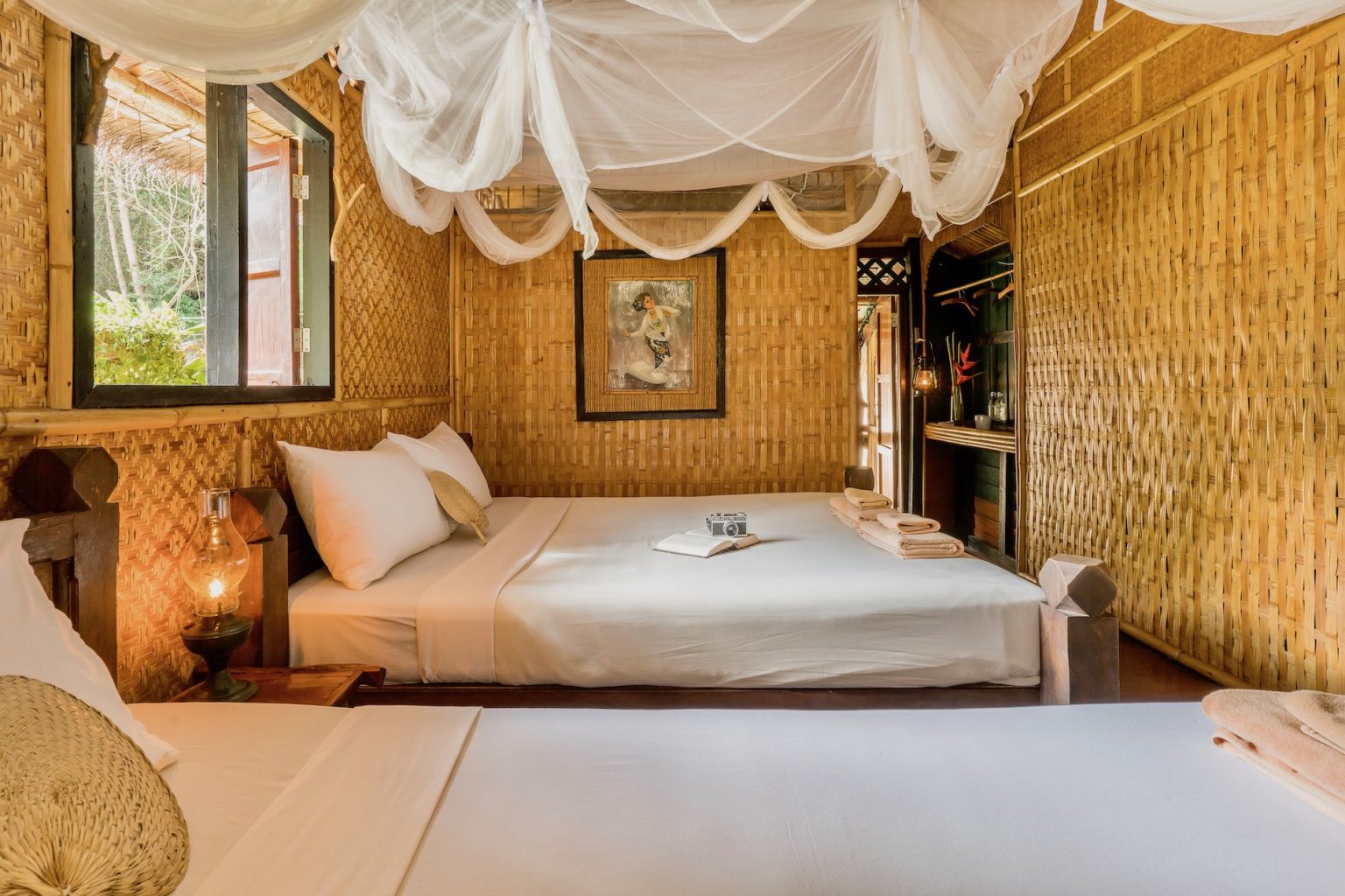 Floating Hotel In Kanchanaburi River Kwai Jungle Rafts Resort